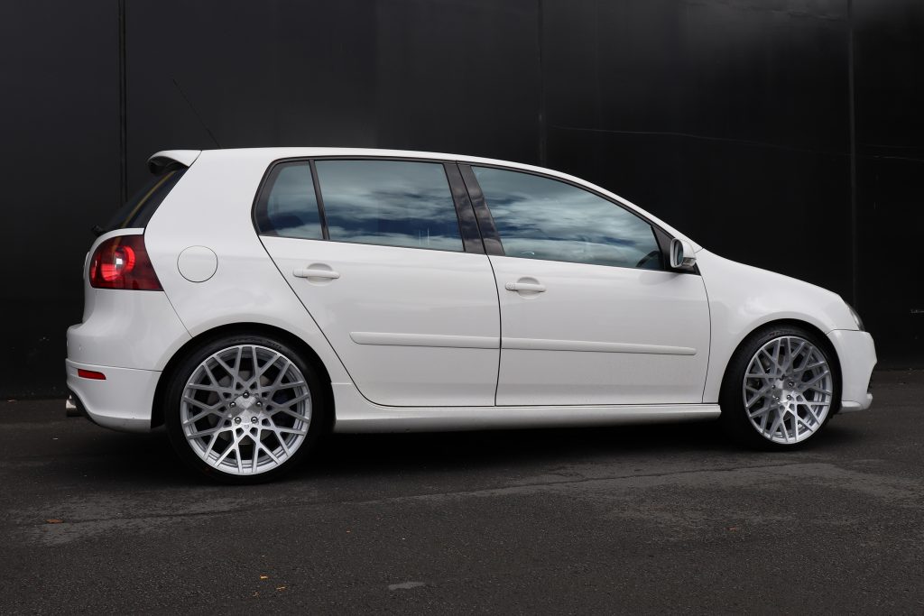 WhiteVW-Golf-Rotiform-BLQ-silver-HiRes | Valley Tyres | Wheels ...